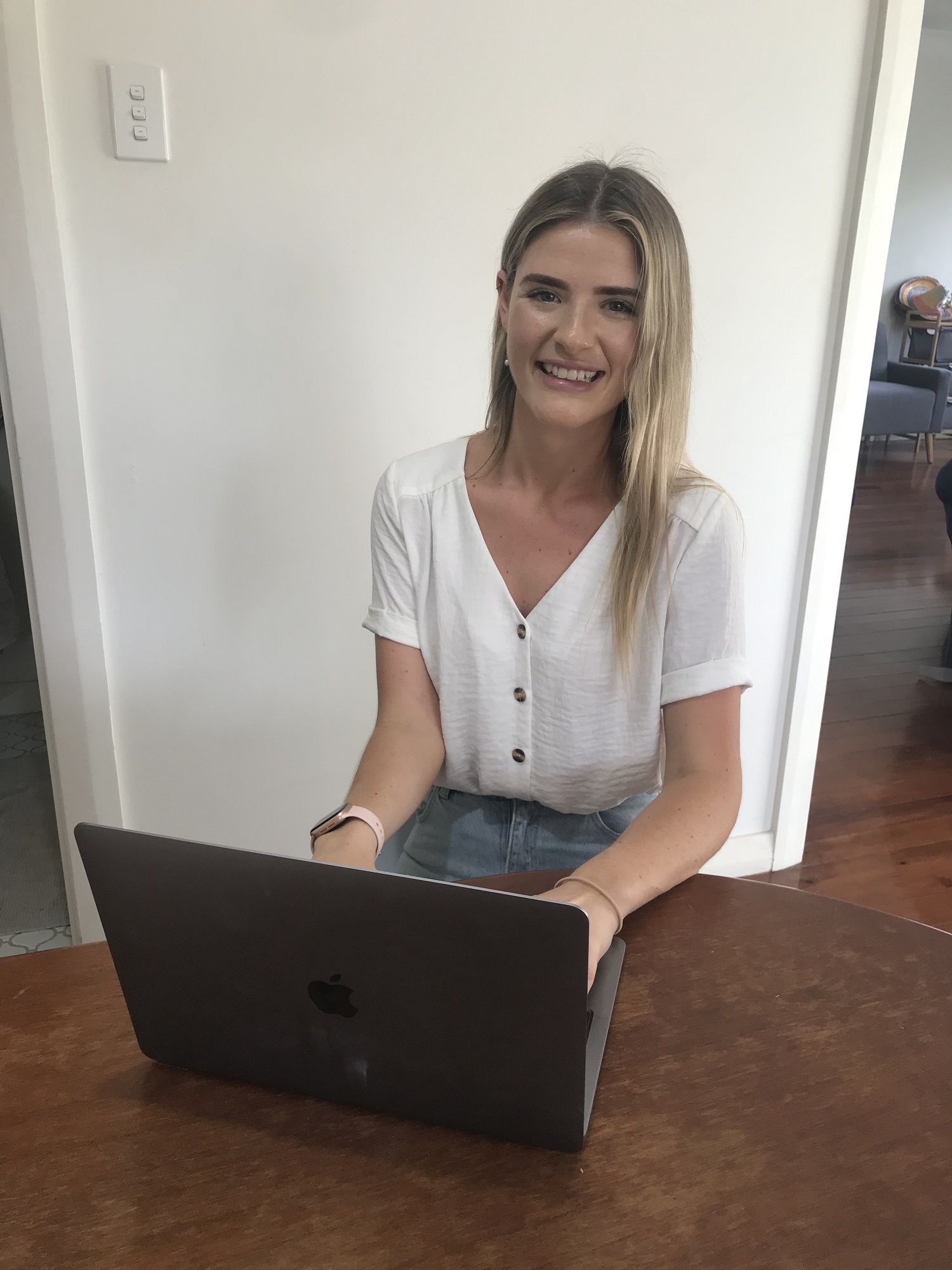 Meet our students: Frances Elliott - Bachelor of Psychological Science ...